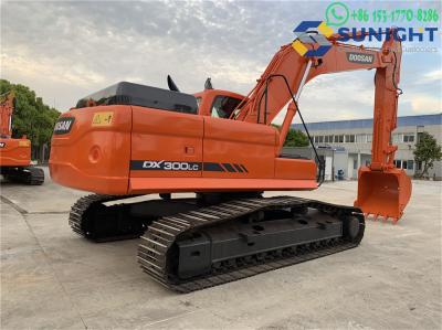 China Máquina de Escavação Usada de 30 toneladas Coreia Original Doosan DX300LC Escavação Hidráulica de segunda mão for sale