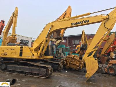 중국 노란 색깔 22 톤에 의하여 사용되는 코마츠 굴착기 PC220-6 좋은 근무 조건 판매용