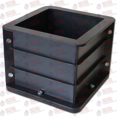 China Plastic Kubusvorm 150 Mm In twee delen Concreet het Testen Materiaal for sale