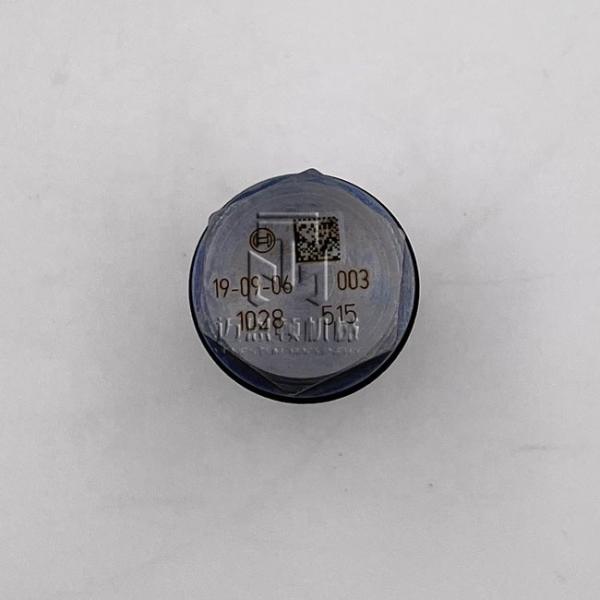 Fuel Pressure Sensor 04297148 01182560 04216218 04213470 4297148 1182560 4216218 4213470 0429 7148 0118 2560 0421 6218 For Deutz D5E D6E D7E TCD2012 2013