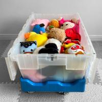 China Durable Stackable Plastic Nesting Crate with Attached Lid External Size 600*400*265mm for sale