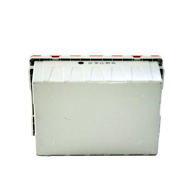 Cina Contenitori impilabili con coperchio attaccato magazzino magazzino scatole di plastica mobili logistica spedizione in vendita