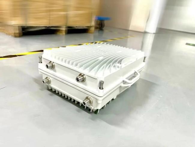 RF Active Component GSM LTE Repeater 900/1800MHz Low Suppressor to Bts Signal Repeater Amplifier