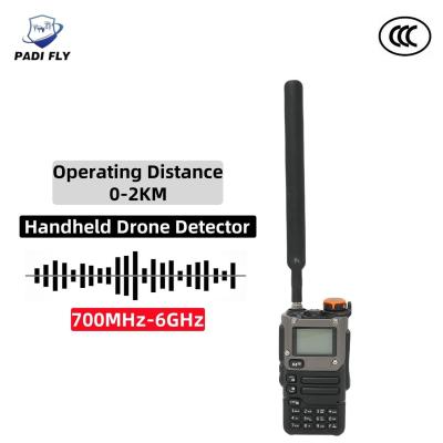 China Professionele 700MHz-6GHz Multi Band 0-2km Operatiedistantie Draagbare UAV Signal Jamming Detection Handheld Anti Drone Detector Te koop