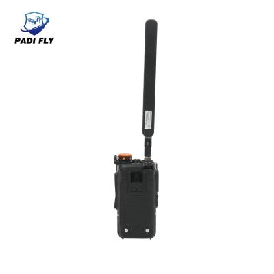 中国 1.2kmポータブルドローン検出器 300MHz-6GHzの周波数カバーと3000mA/Hのバッテリー容量 10つのドローンを同時に検出 販売のため