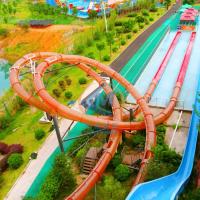 China Durable Translucent Aqua Loop Slide High Patform For Water Amusement Park for sale