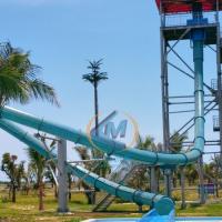 China Durable Translucent Aqua Loop Slide High Patform For Water Amusement Park for sale