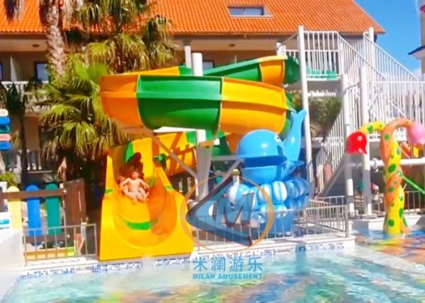 Quality Low Platform Curved Water Slide 1 Rider/Time Smooth Surface For Hotel Backyard Pool for sale