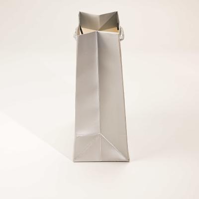 Cina Personalizza il tuo logo imballaggio regalo porta boutique shopping sacchetti di carta cartonata in vendita