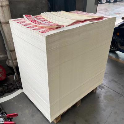Cina Il fan sfalsato della tazza di carta della pasta di cellulosa impermeabilizza a doppio foglio in vendita