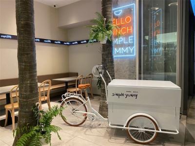 Cina 100 kg Retro Coffee Bike per strada Mobile Coffee Trike Shop Bicicleta Fast Food Cart Bicicleta in vendita