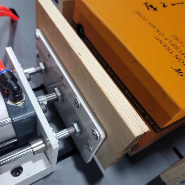 Gift Box Bubble Pressing Machine Rigid Box air Gap Removing Machine Bubble Removing Equipment