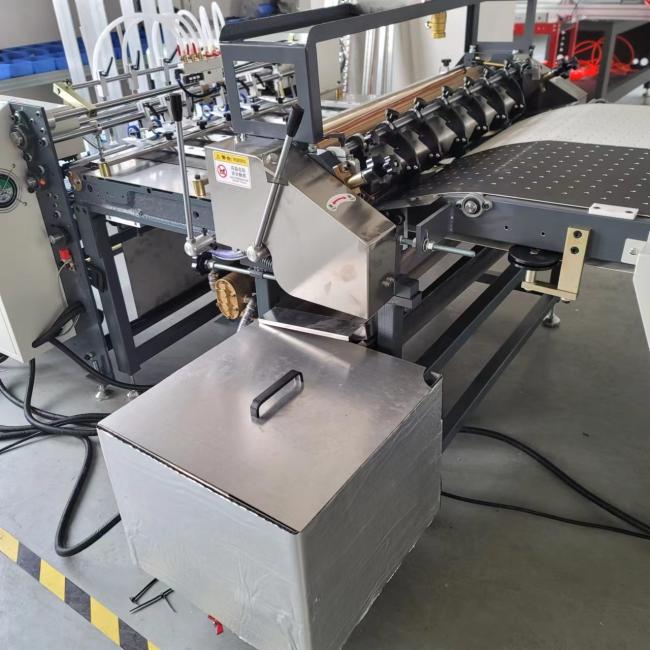 Paper Forming Machine Sheet-fed Paper Feeding Machine Sheets Gluing Machine