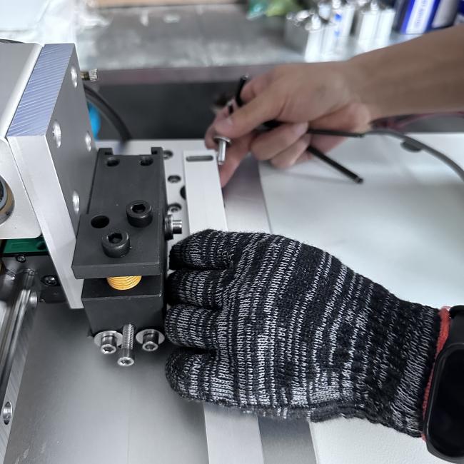 Automatic Die Cutting V Grooving Machine Grayboard Grooving Machine Make Sample Box  Auto Programming v Slots Machine