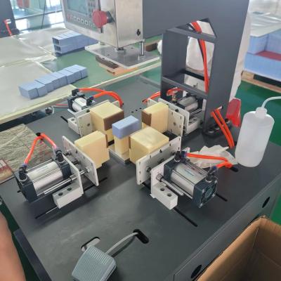 China Semi Automatic Gift Box Bubble Pressing Machine For Rigid Boxes Smooth Packaging Solution for sale
