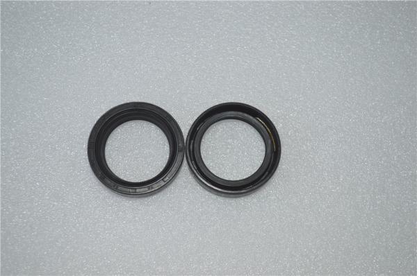 Quality DF1810A-2403153 FOTON Ruck Axle Parts OEM Half Shaft Oil Seal for sale