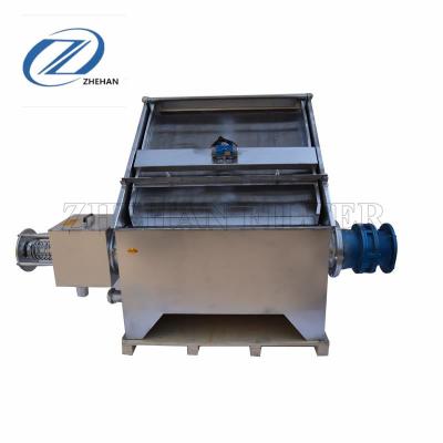 China slant screen Solid Liquid Separator sludge dewater machine cow dung dewatering equipment for sale