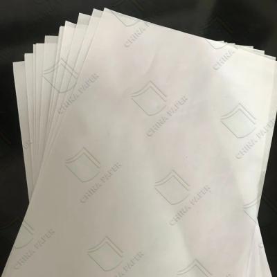 Cina 45g 50g 60g 100% carta speciale di pasta di legno 600*900mm colore avorio normale in vendita