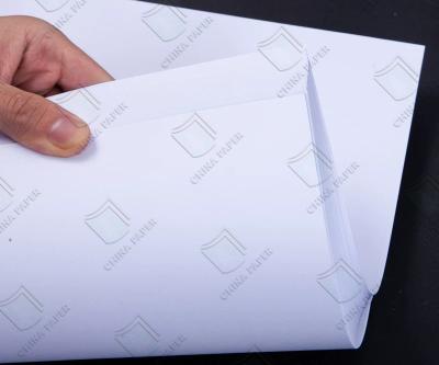 Китай Высокопрозрачная белая цветовая офсетная бумага 60/70/80 гг. для офсетной печати для учебников продается