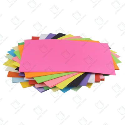 Cina Carta offset a colori da 75 grammi 160 grammi fogli di cartone a colori dimensioni di rotolo offerte per applicazioni flessibili in vendita
