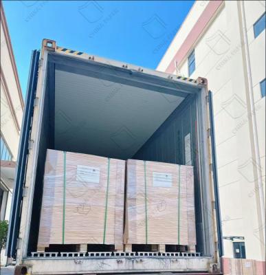 Cina Carta adesiva autoadesiva di alta qualità per etichettatura e imballaggio in vendita