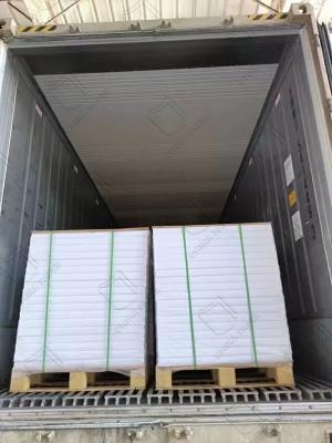 China Papel offset sin madera de primera calidad para una calidad de impresión y durabilidad superiores en venta