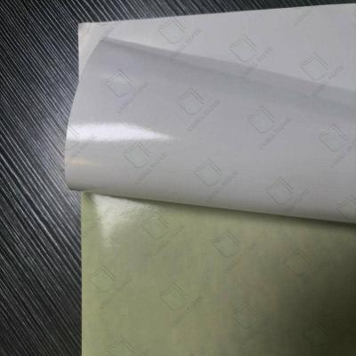 Chine usine papier auto-adhésif vinyle brillant pour l'expédition Liste d'emballage du produit Carton et étiquettes d'instructions