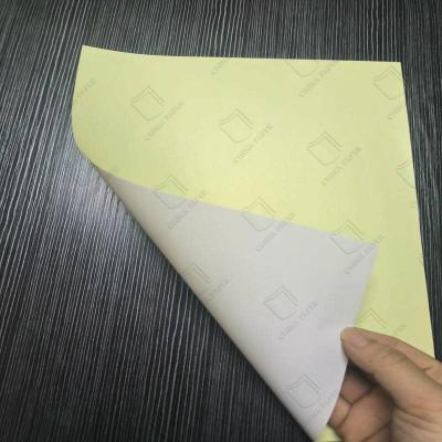 Cina Produttore di carta lucida autoadesiva per etichette di vino Etichette farmaceutiche in vendita