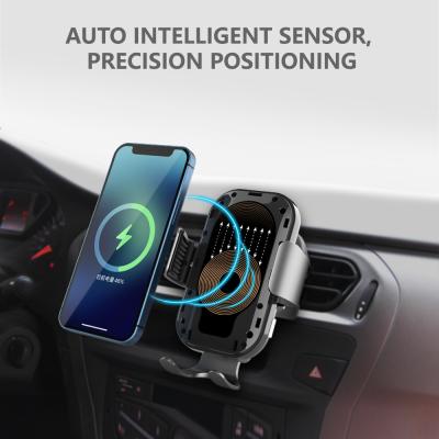China do carregador sem fio do carro de 15W Qi auto aperto de carregamento rápido e montagem inteligente do carro da área de carregamento do alinhamento para iPhone13 à venda