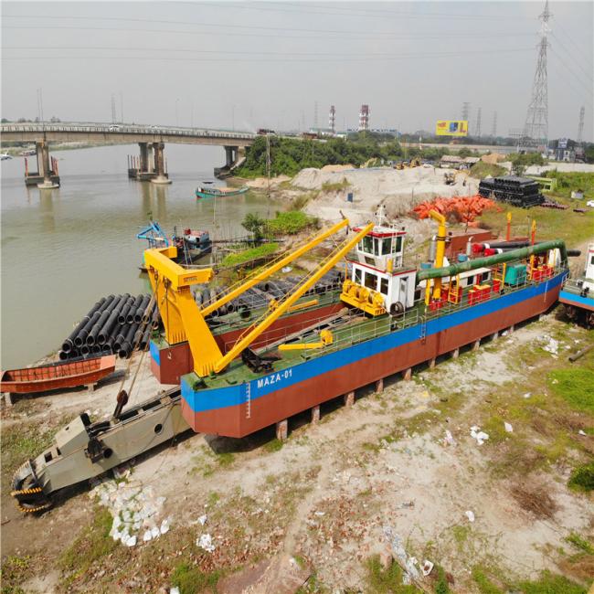 Full Hydraulic Automatic Cutter Head Dredger with Suction Pump