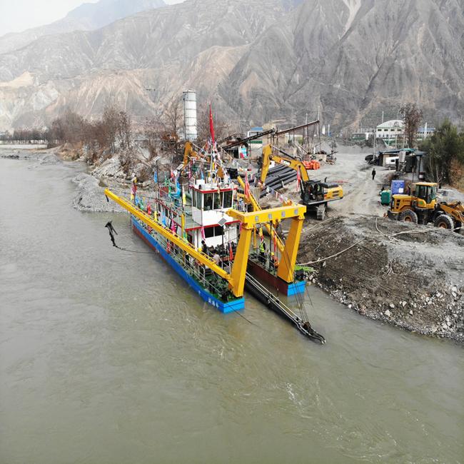 Customized Weichai Diesel Engine Cutter Suction Sand Dredger Used in River
