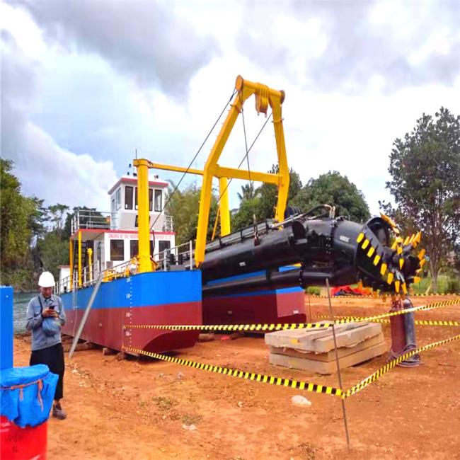 Hydraulic Cutter Head Cutter Suction Dredging Dredger for Sale