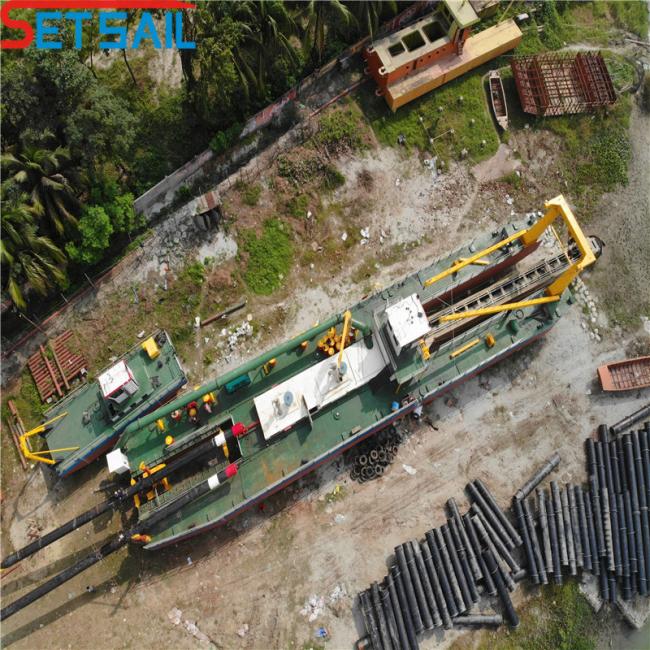 Diesel Engine Cutter Suction Dredging Sand Machine with Booster Station