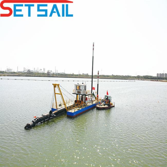 Weichai Diesel Engine Cutter Suction Sand Dredger with HDPE Pipe