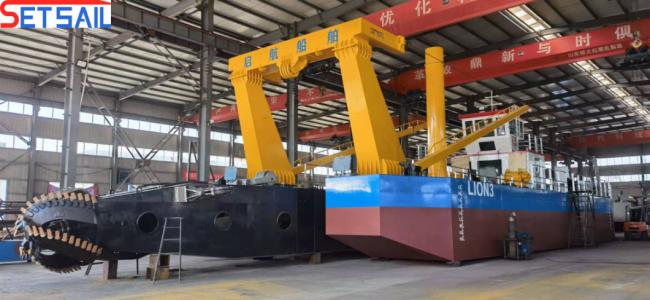 Hydraulic Cutter Head River Sand Cutter Suction Dredger for Mud