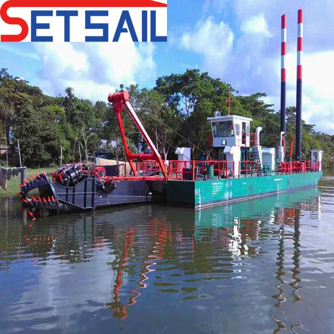 Diesel Engine Cutter Suction Sand Dredging Ship with Underwater Pump