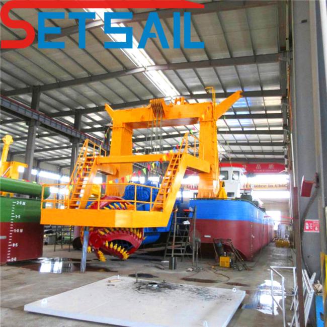 26 Inch Cutter Sucton Sand Dredger with Anchor Boom