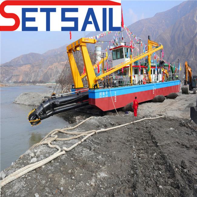 China Customized 20inch Draulic Cutter Suction Dredger Used in River