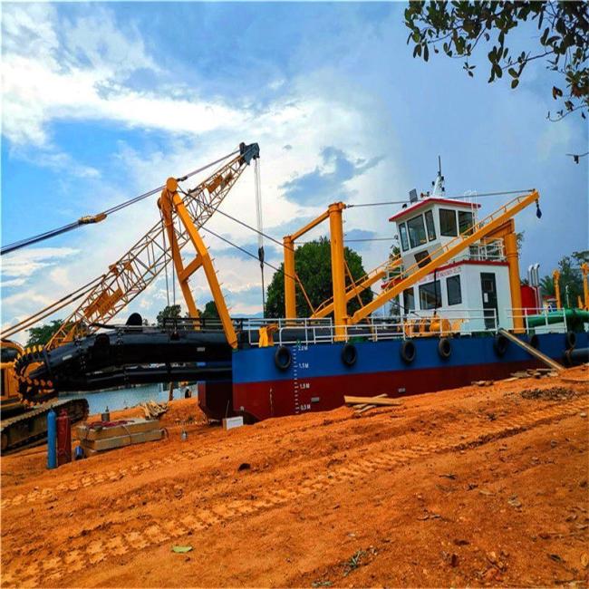 20inch Water Flow 4500m3 Cutter Suction Dredger with Anchor Boom