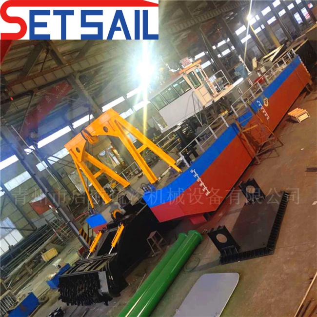 Rexroth Hydraulic Cutter Trailing Hopper Suction Silt Dredger for Sale
