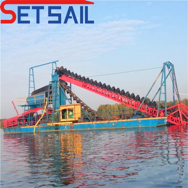 Chain Bucket Lake Sand Gold Dredger with Diamond Agitation Chute