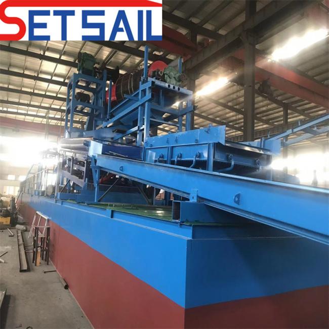 Chain Bucket River Sand Gold Dredger with Anchor Winch Position