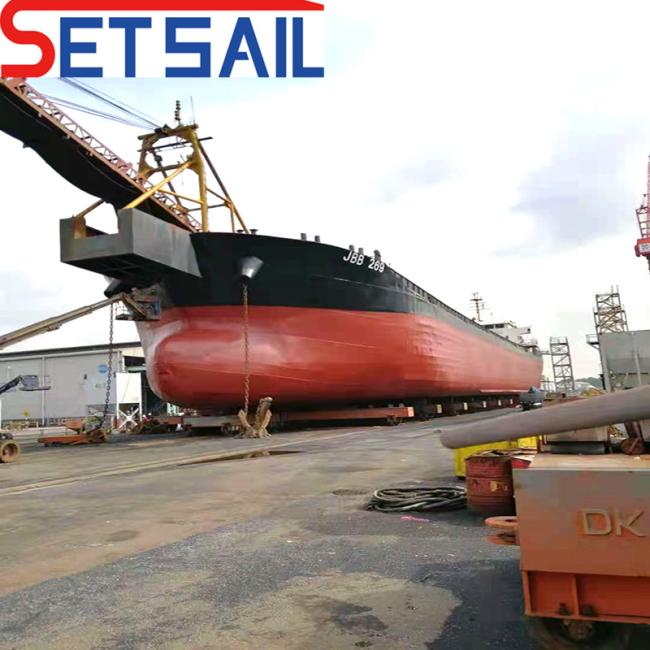 Self Unloading River Sand Carrier Boat for Cutter Suction Dredger