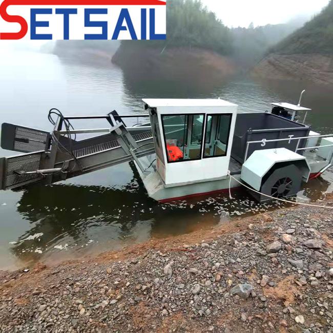 Aquatic Weed Harvester Trash Skimmer for Collecting Weed and Floating Debris