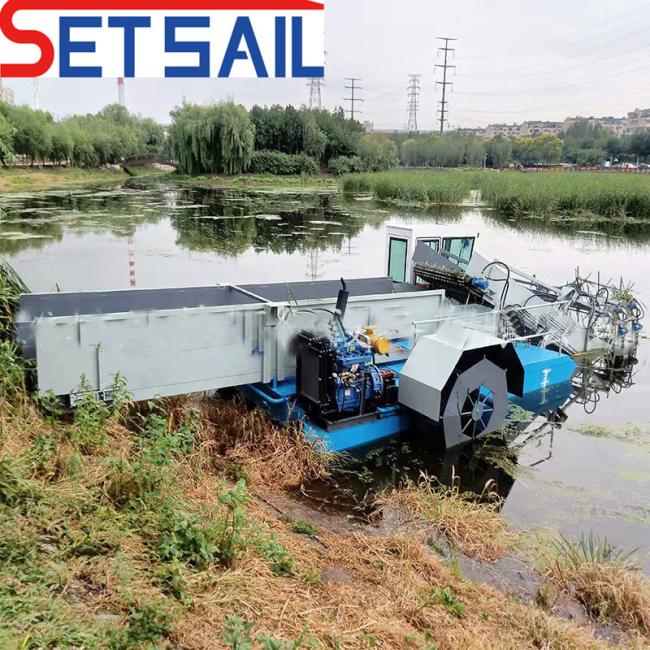 Sea Weed Debris Cutting and Collecting Harvester
