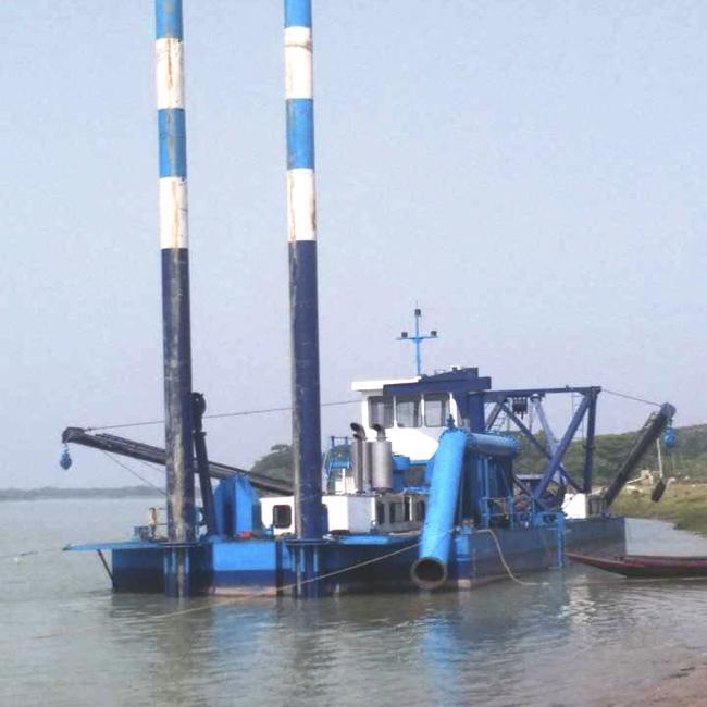 JMD550 river dredger working