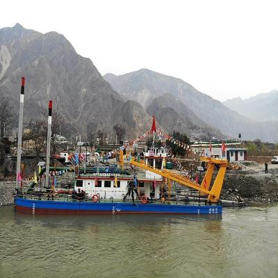 Cina Dredger di aspirazione per il dragaggio del fango fluviale profondità 0,5 m -30 m in vendita