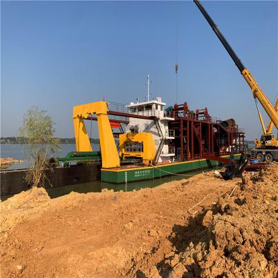 Cina Dredger a aspirazione a taglio completo con stazione di potenziamento 250ND-800ND Dimensione della pompa e testa 39-65m in vendita