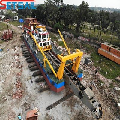 China 8 Inch River Cutter Zuig zand bagger voor Silt Cummins 230kw hoofdmotor vermogen Te koop