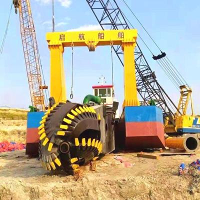 China 1400 kubieke meter capaciteit Hydraulische dieselmotor snijmachine Zuigdrager voor riviersand Te koop